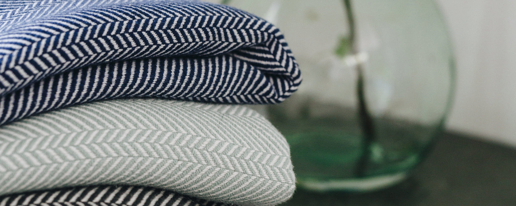 Patterned & Plaid Bed Blankets – Faribault Mill