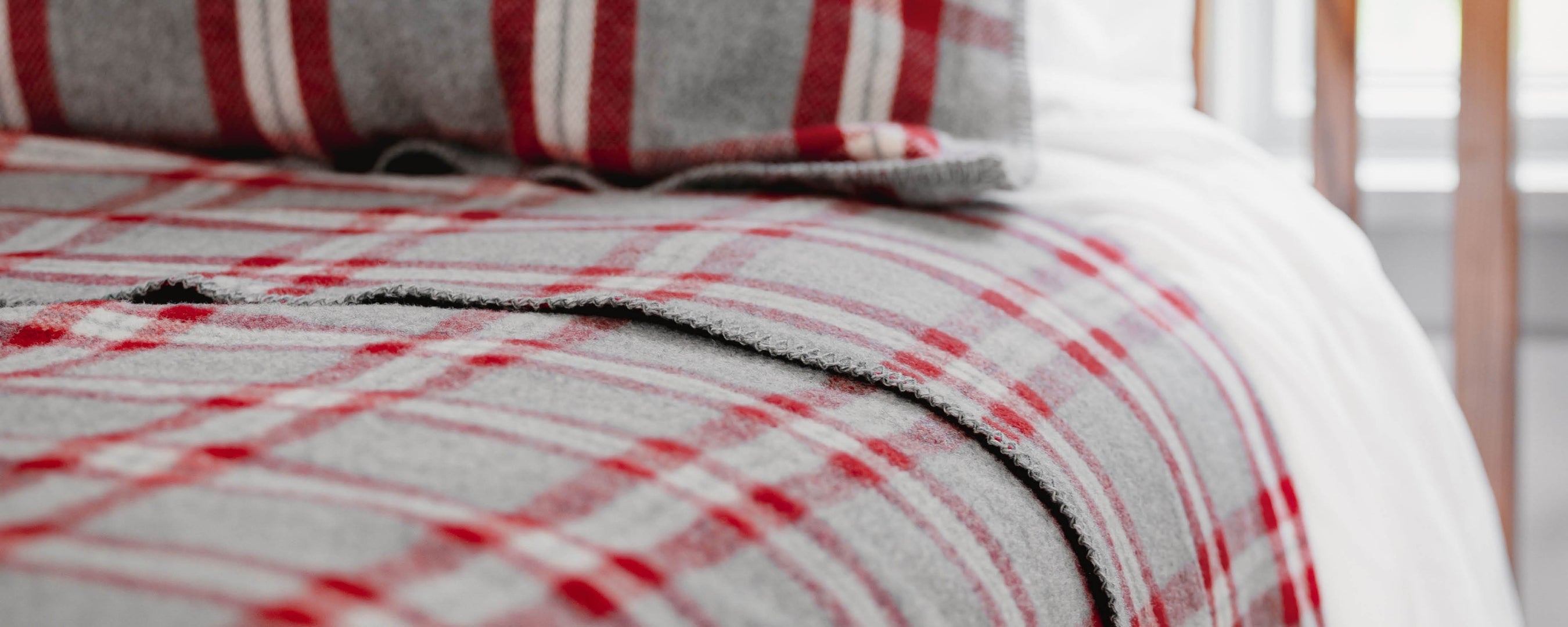 Patterned & Plaid Bed Blankets – Faribault Mill